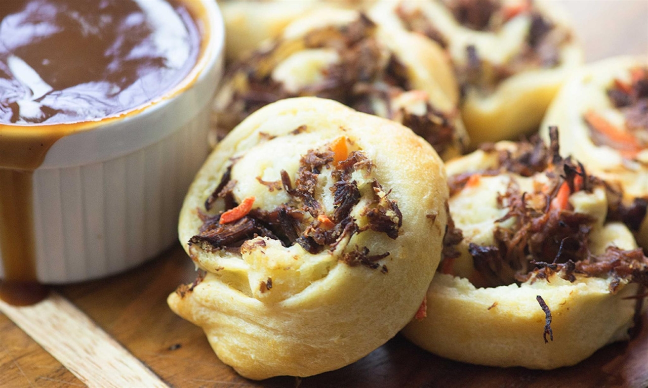 Roast Beef Pinwheels Recipe | Bob Evans Farms